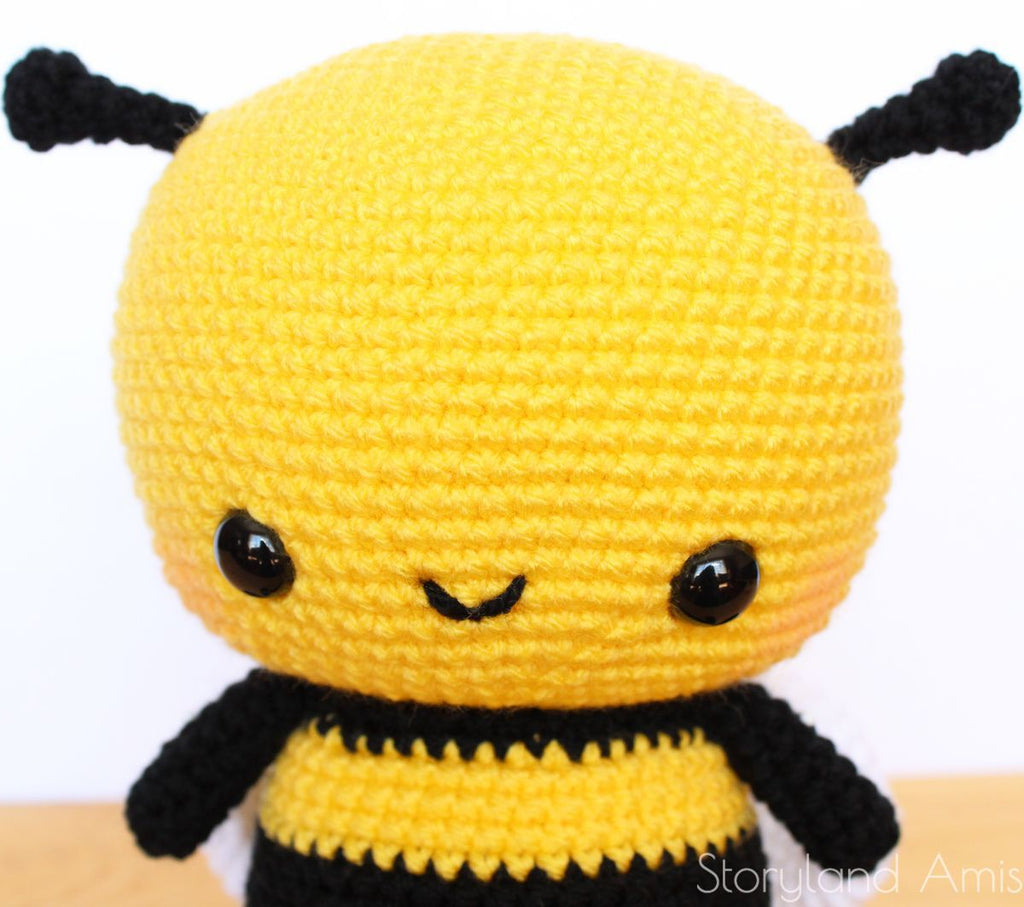PATTERN Burt the Cuddle-Sized Bumble Bee Amigurumi – Storyland Amis